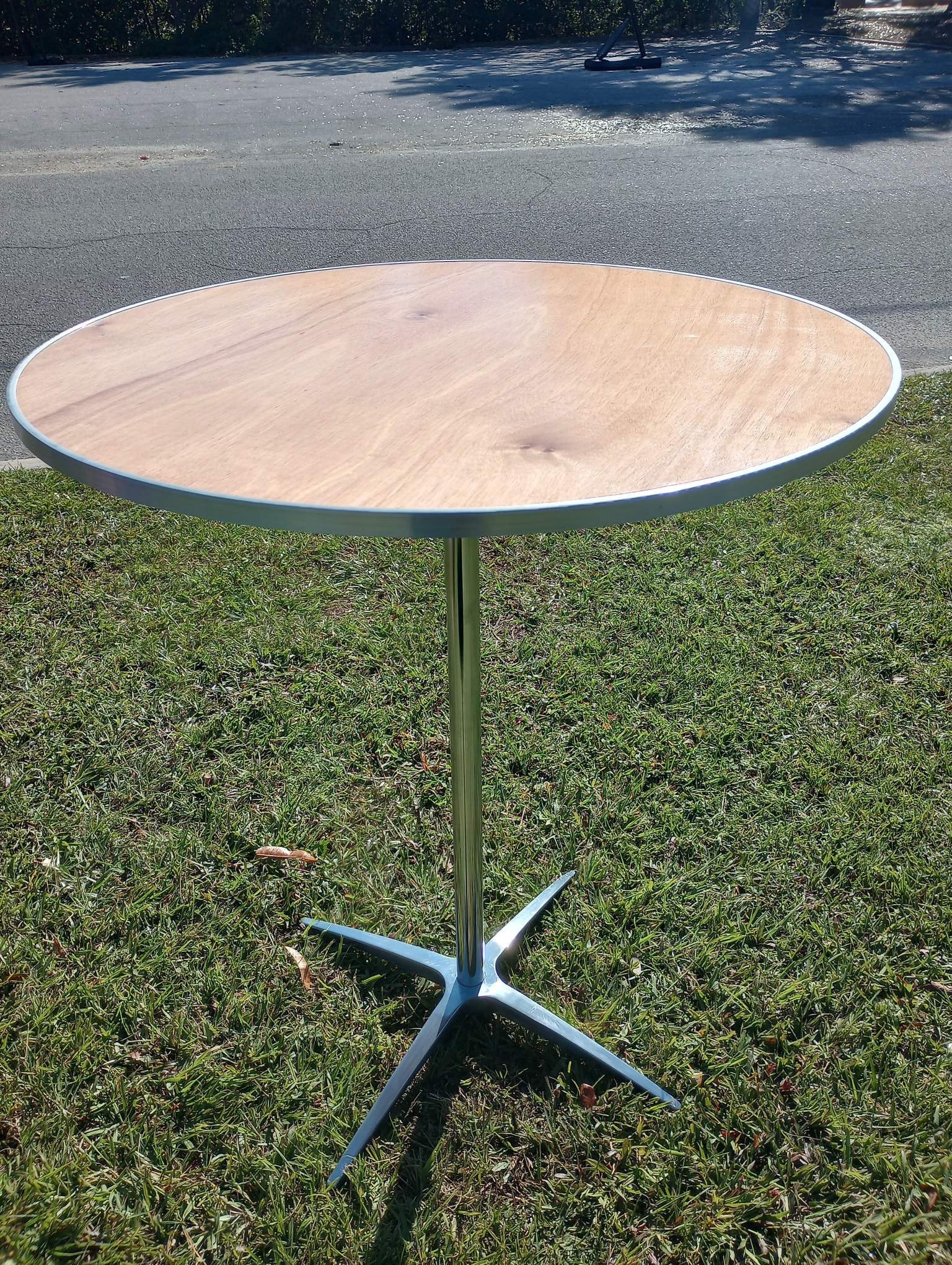 Tables | D.E. Brown Rentals, LLC Website for Inventory Reference Only ...